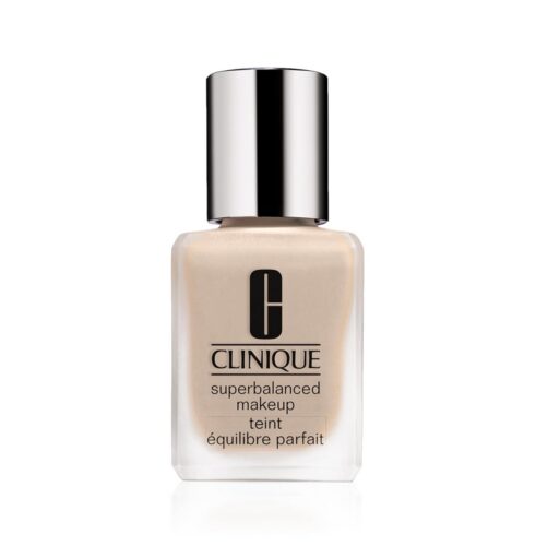 What Colors Look Good on Pale Skin With Pink Undertones? | My Eco Closet