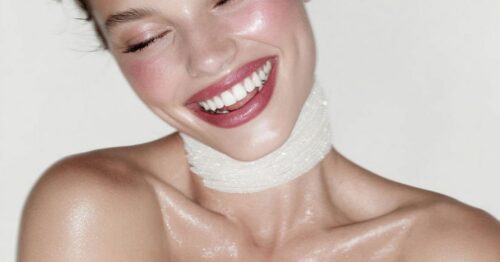 What Colors Look Good on Pale Skin With Pink Undertones? | My Eco Closet